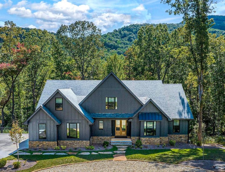 New Mtn Retreat: Hot Tub, Min To Helen & Wineries - Cleveland, GA