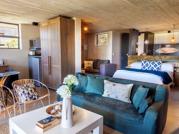 Ground-floor Studio Apartment - Plettenberg Bay