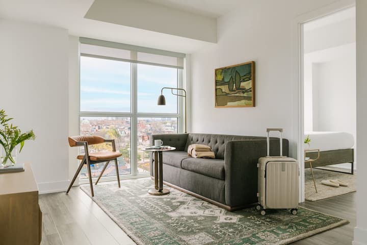 Sonder At Artesa | 3br Apartment W/ Balcony - Toronto
