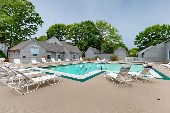 2br Dog-friendly 2-story Condo With Community Pool - Mashpee, MA