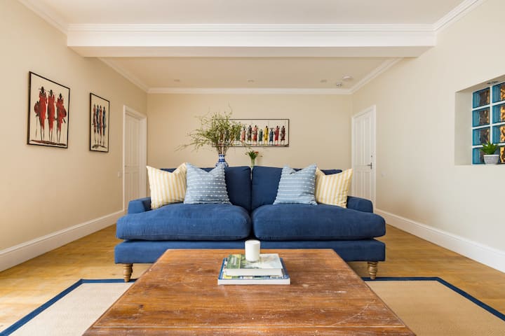 Chic Earls Court Garden Apartment - Earls Court
