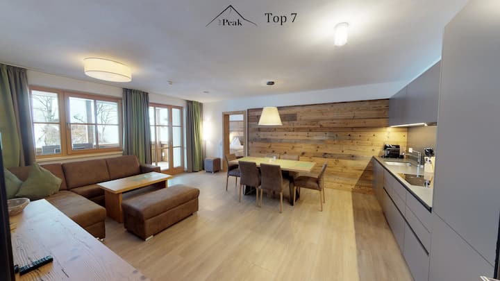 Peak 7 Premium Apartment - Dienten