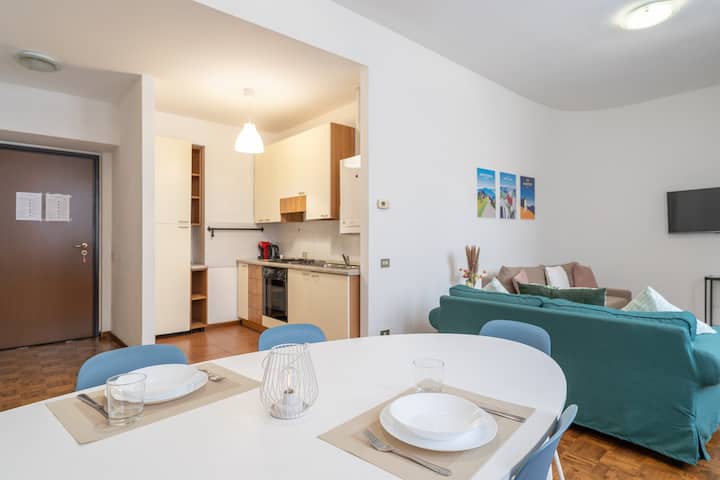 Large Family Apartment In A Fresh Area Of Lecco - Barzio