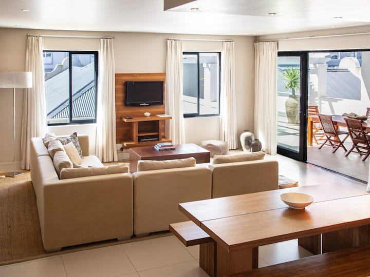 Marine Square - Three Bedroom Unit - Hermanus