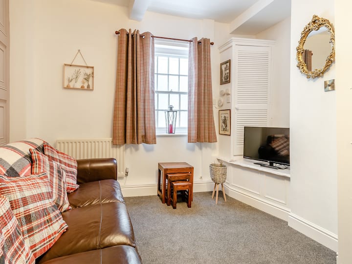 Withnail's Hideaway - Uk43429 - Robin Hood's Bay