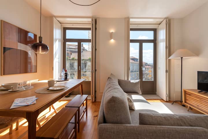 Tripas-coração: Charming Old Town Apartment 1st Fl - Canelas