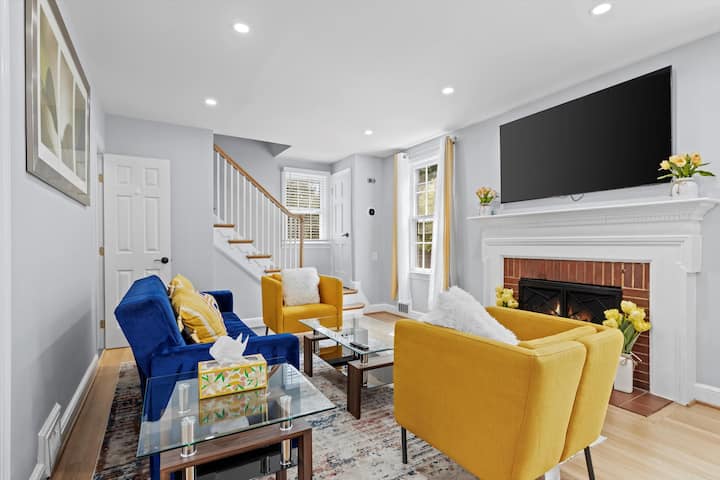 Modern 5-br, Walk To Downtown Silver Spring, Metro - Silver Spring, MD