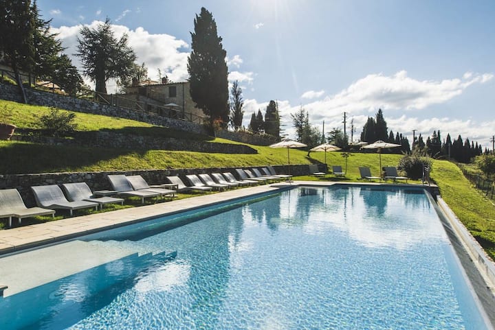 Two Bedroom Tuscany Villa - Radda in Chianti