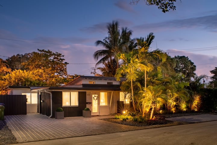 Walk To Wilton Drive - Spacious & Quiet Villa #1 - Wilton Manors, FL