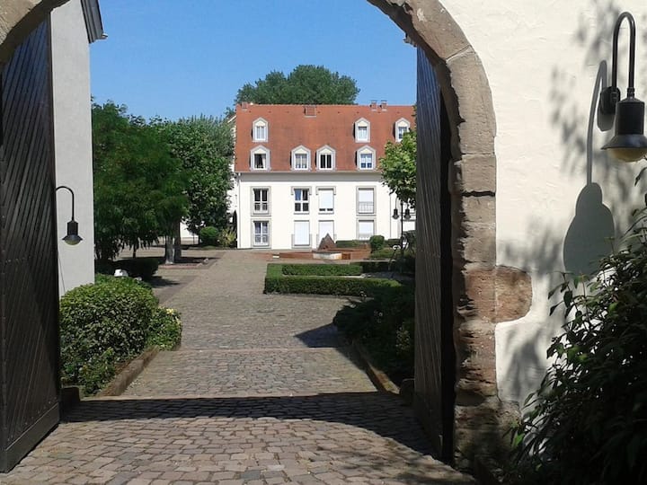Geräumige Ferienwohnung (Soutyhof 16) - Saarlouis