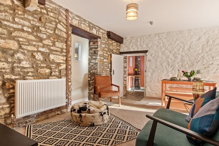 Cosy Cottage Complete With On Site Bar &Restaurant - Laugharne