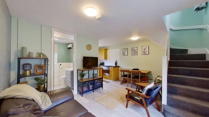 No.34 Strawberry Hill, Tolroy Manor - Praa Sands