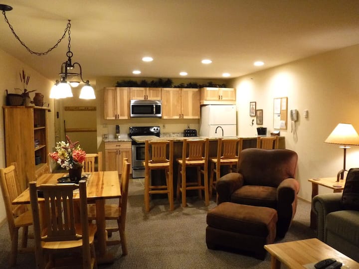 Nicely Furnished Condo With Valley Views - Whitefish, MT