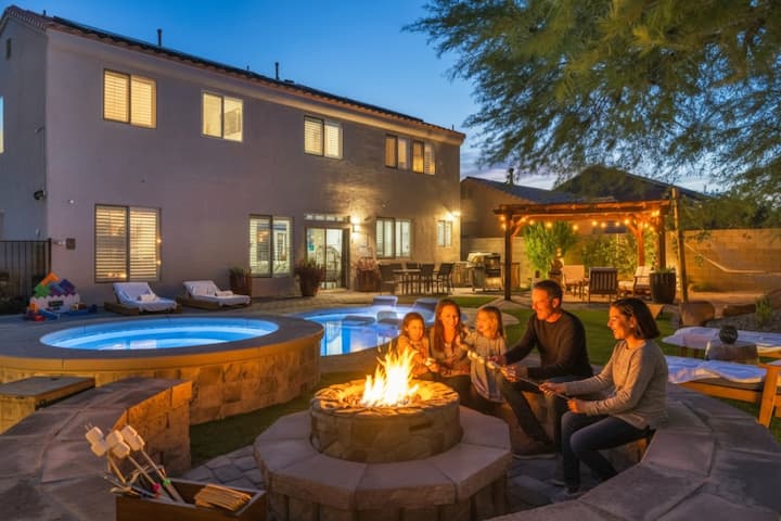 Vegas 6br Dream Paradise: Pool, Hot Tub & Games - Boulder City, NV