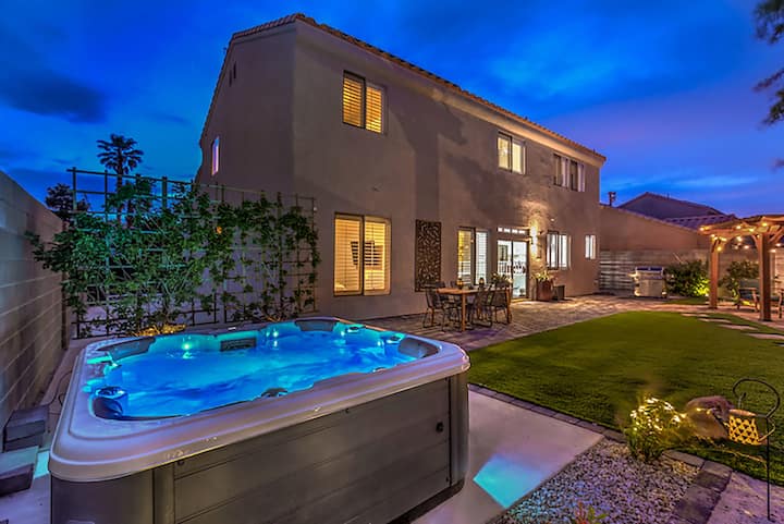 Luxury Home, Spa, Dog Friendly, Ev Charger, Games - Henderson, NV