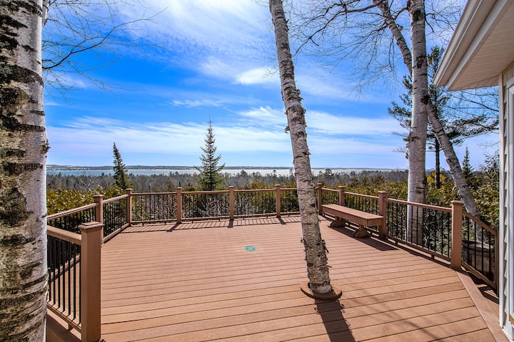 Hansen Point - Harbor Springs, MI