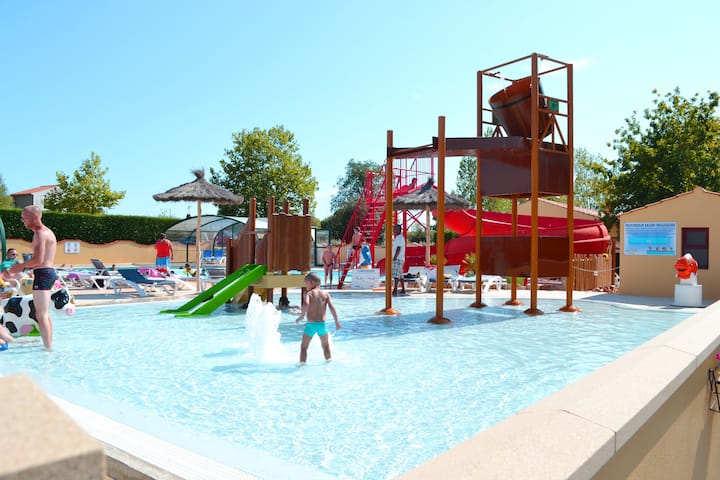 Camping 4* Près De La Mer | Mobil-home 6p + Tv - Brem-sur-Mer
