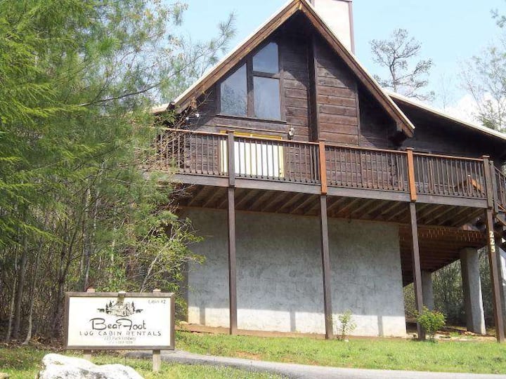 Bearfoot - 1 Bdrm Romantic Cabin For Two - Walland, TN