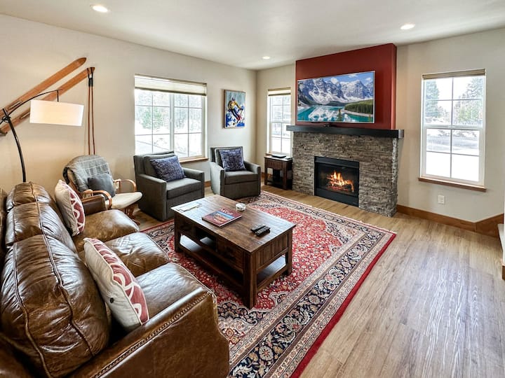 Charming Tri-level Condo In Downtown Mccall - McCall, ID