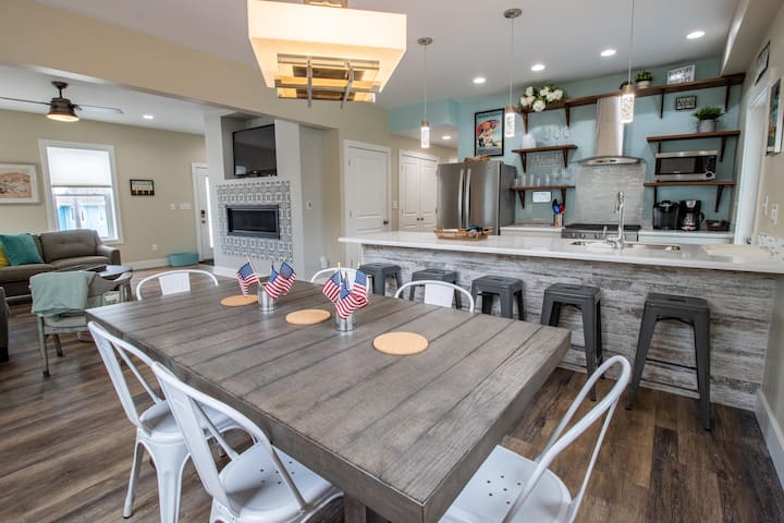 Lake View And Roof Top Deck, Sleeps 14, Walk To Be - Michigan City, IN