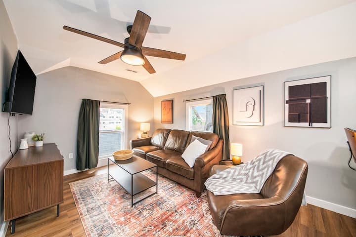 Cityscape Suite - New Corporate Apt Downtown - Grand Rapids, MI