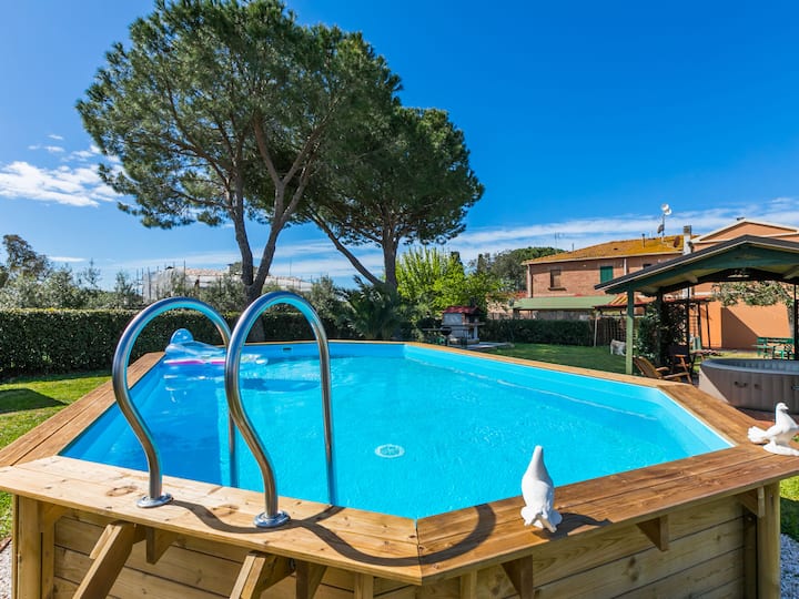 Gino By Interhome - Cecina