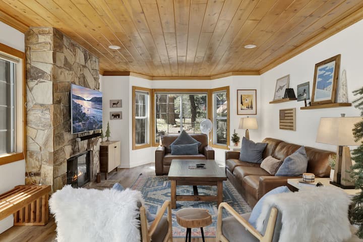 Green Canoe Cabin At Moonridge W/ Hot Tub - Big Bear Lake, CA