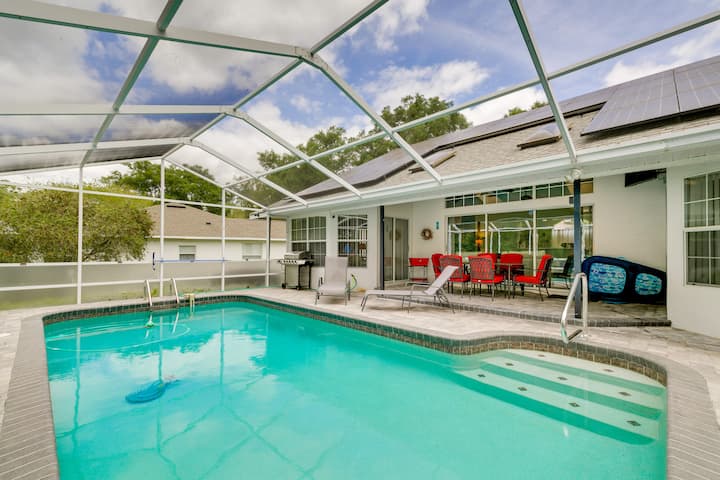 Lanai & Grill: Sunny Home Near Rainbow Springs! - Dunnellon, FL
