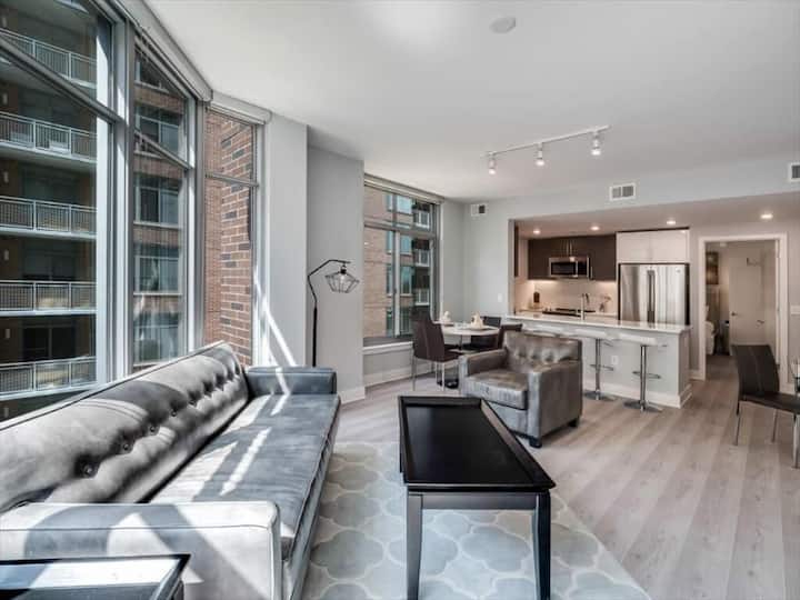 Spacious 2 Bedroom Apt | Heart Of Bethesda | W/d - Bethesda, MD