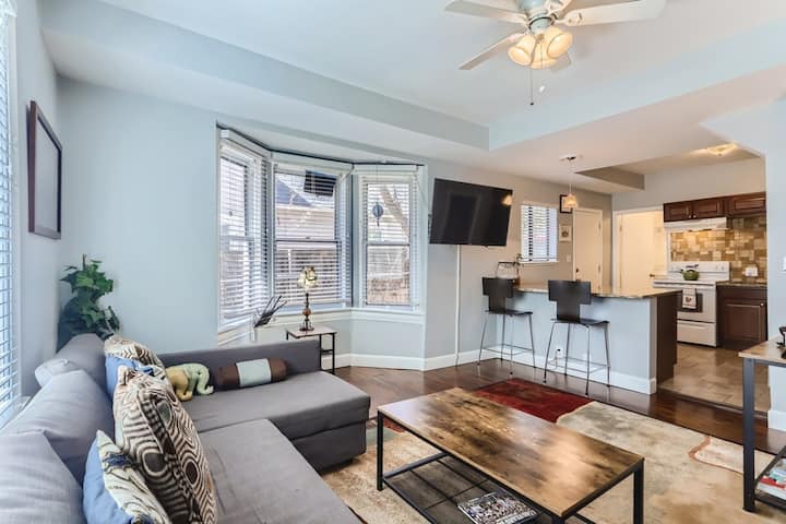 Downtown Tranquility: 2bdr Escape In Lafayette - Erie, CO