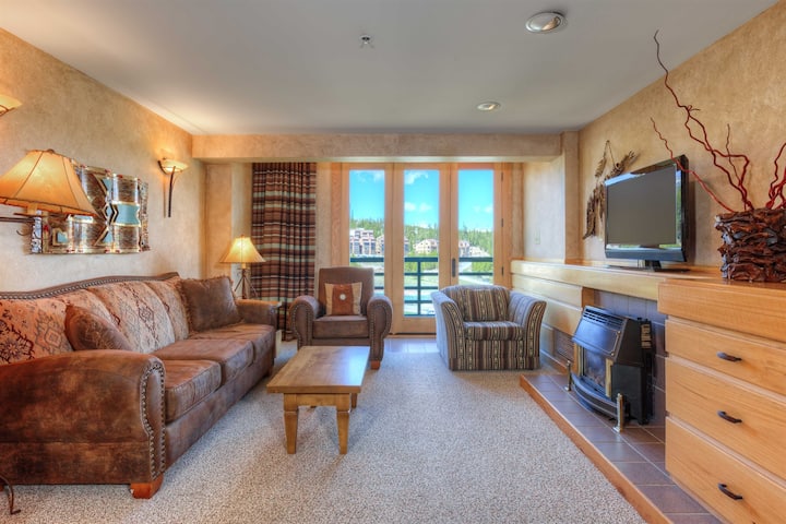 Spanish Peaks Vista-slopeside Big Sky Condo - Big Sky, MT