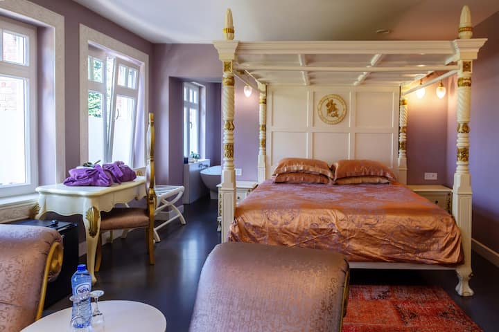 Charming Bed And Breakfast With Garden In Bruges - Bruges