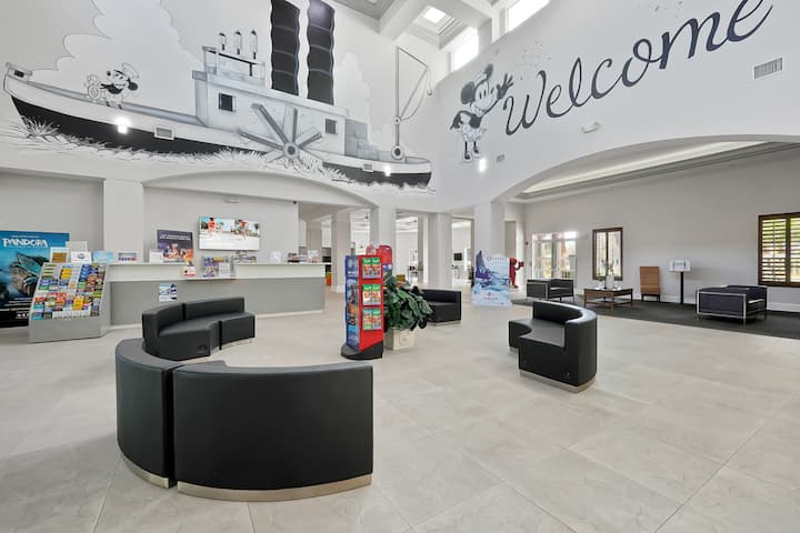 5 Minutes To Disney Free Shuttle King & Queen Bed - Orlando, FL