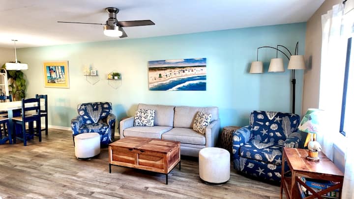 Gulf Highlands Beach Resort, 2br Steps To Beach! - Panama City Beach, FL