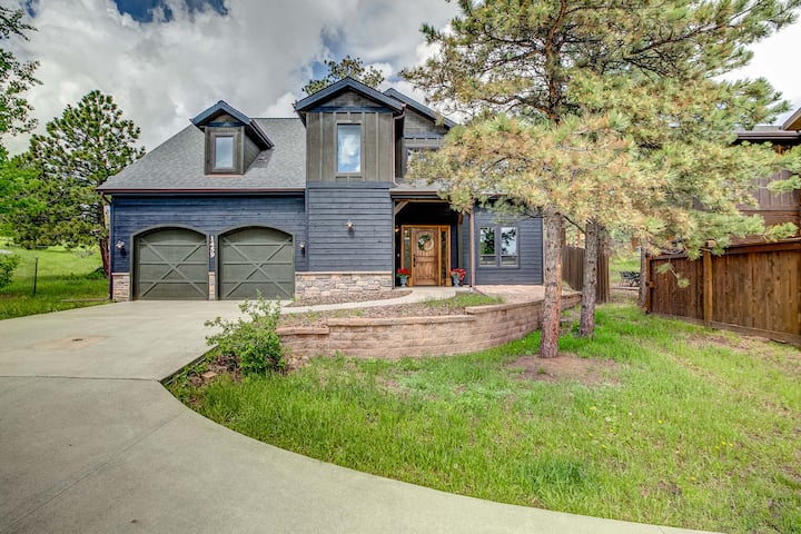 Bobcat Ridge - Beautiful Mountain Family Home - Estes Park, CO