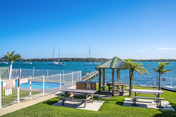 Camawood Unit 1 - First National Holidays - Yamba