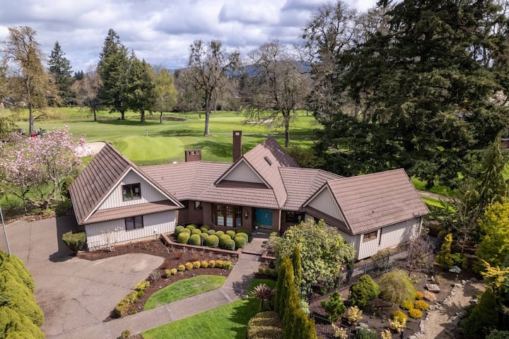 Exceptional Home On Golf Course, Pet Friendly - Eugene, OR