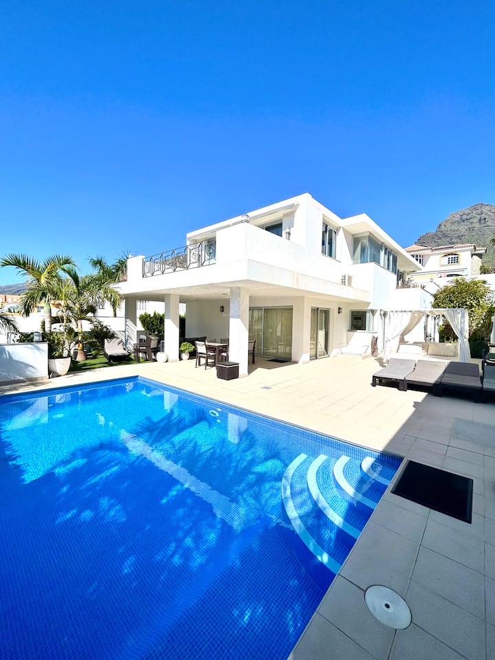 Luxury Villa In Costa Adeje (K301) - Costa Adeje