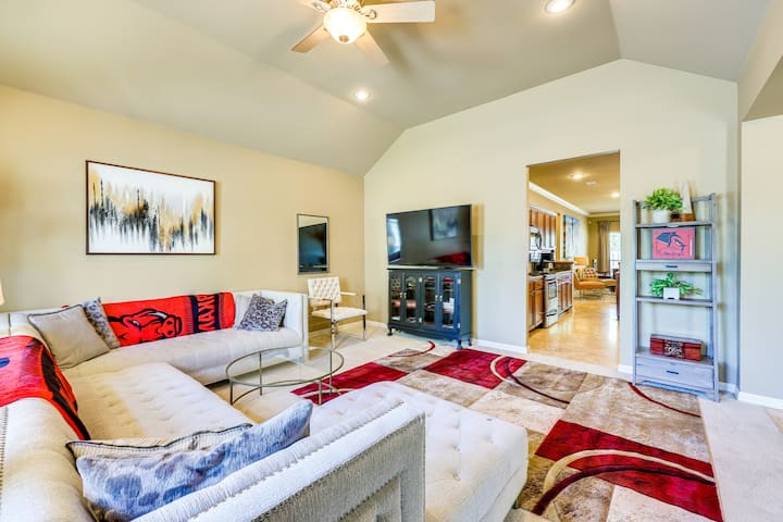 Spacious Family Home 3 Mi To Downtown Fayetteville - Fayetteville, AR