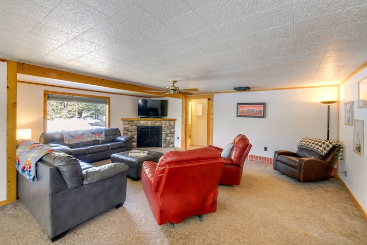 Hike, Bike & Boat: Cabin W/ Dock On Seeley Lake! - Seeley Lake, MT