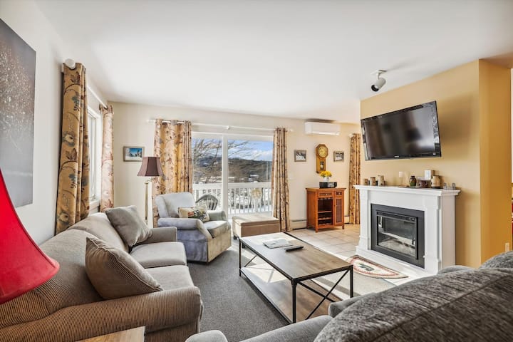 Mountainside Condo J201: 2 Br, Resort Amenities! - Stowe, VT