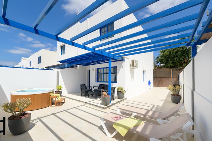 Casa O Náutico Laxe - Playa Blanca