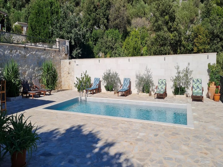 Holiday Home Mico - Three Bedroom Home With Pool - Drvenik