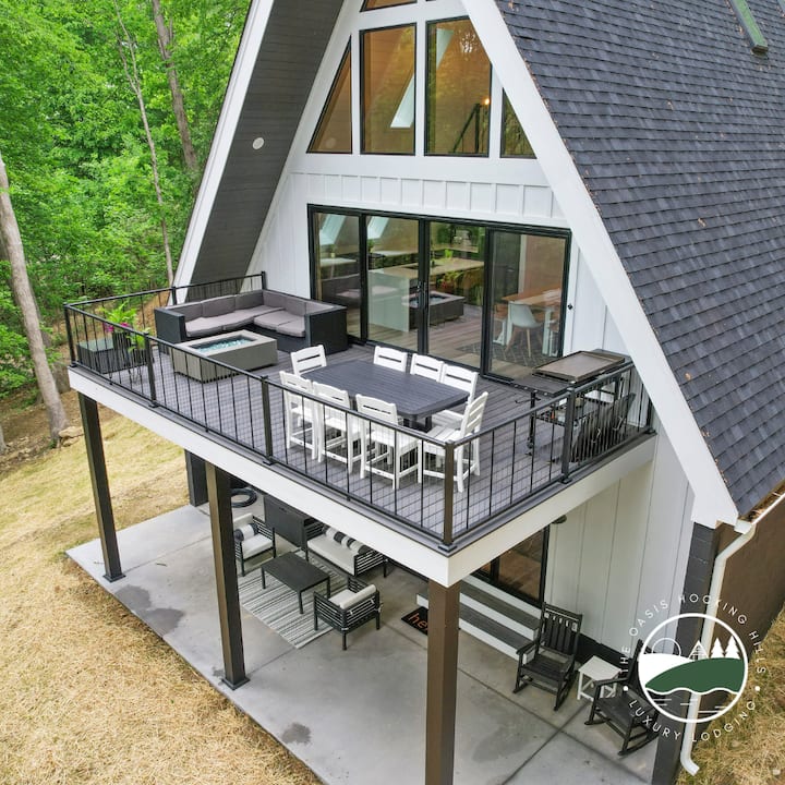 Lakeview A-frame W/pickleball Arena - Sleeps 15! - Logan, OH