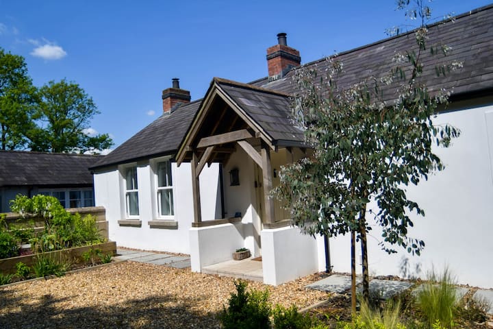 Luxury Croft Near Rabbit, Kingfisher Hotel Airport - Antrim