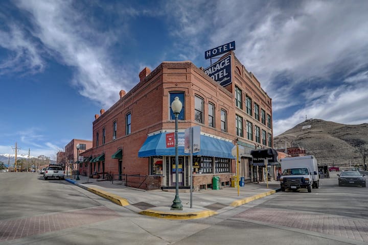 Corner Condo - Salida, CO