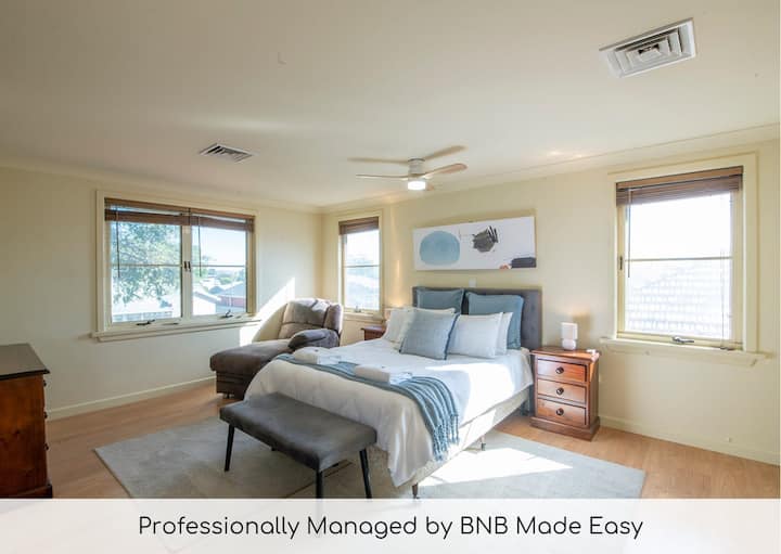 Tranquil Taylor - Two-storey Cbd Family Home, Bbq - Dubbo