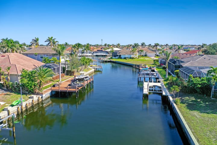 799 Caribbean Ct - Marco Island, FL