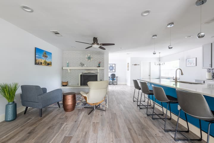 3 Br Family Home + Mueller Area & Pet Friendly - Austin, TX