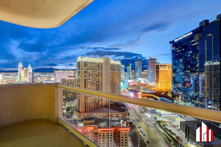 Mgm Signature-27-805 F1 Track & Strip View Balcony - Paris Las Vegas